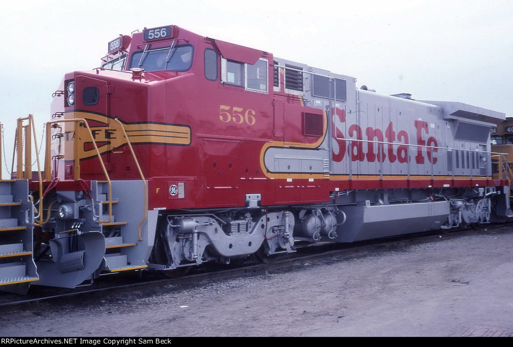 ATSF 556--New B40-8W